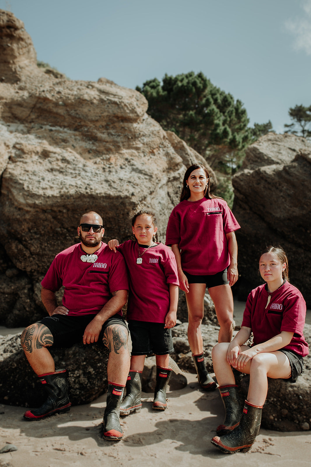 Short Sleeve - Pakeke Pōhutukawa – My Taiao™